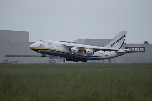 Airbus Eurostar Neo Arabsat BADR-8 telecoms satellite shipped to launch ...