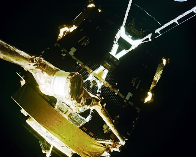 Eurostar Neo | Telecommunications & Navigation | Airbus