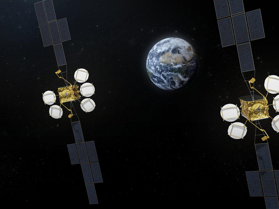 Airbus Beluga delivers Airbus satellite to Kennedy Space Center | Airbus