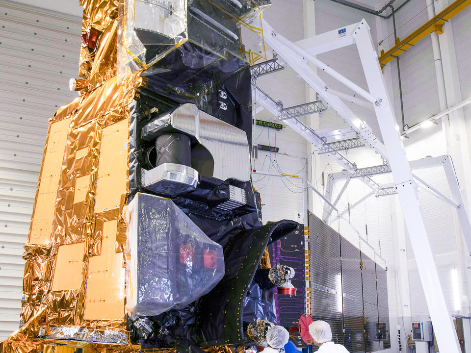 First pair of second-generation weather satellites, built by Airbus ...